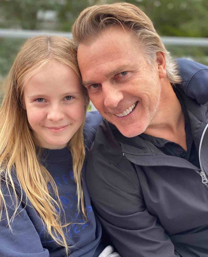 Mike Dopud Biography, Age, Height, Wife - mrDustBin