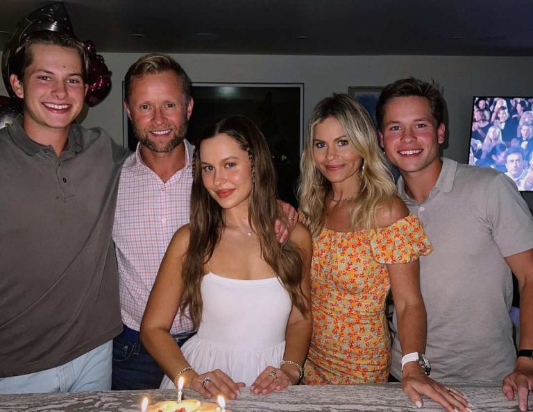 Natasha Bure Biography, Age, Height, Boyfriend - mrDustBin