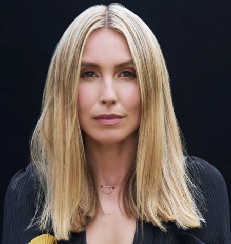 Sarah Carter Biography, Age, Height, Husband - mrDustBin