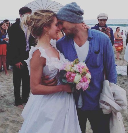 Sarah Carter Biography, Age, Height, Husband - mrDustBin