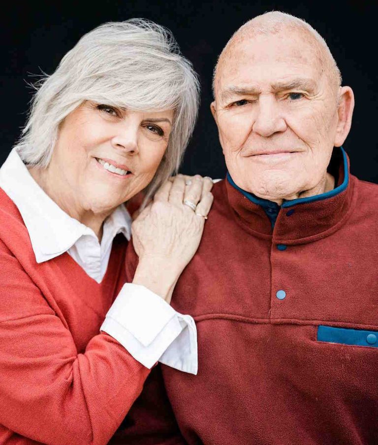 Tiffani Thiessen Biography, Age, Height, Husband - mrDustBin