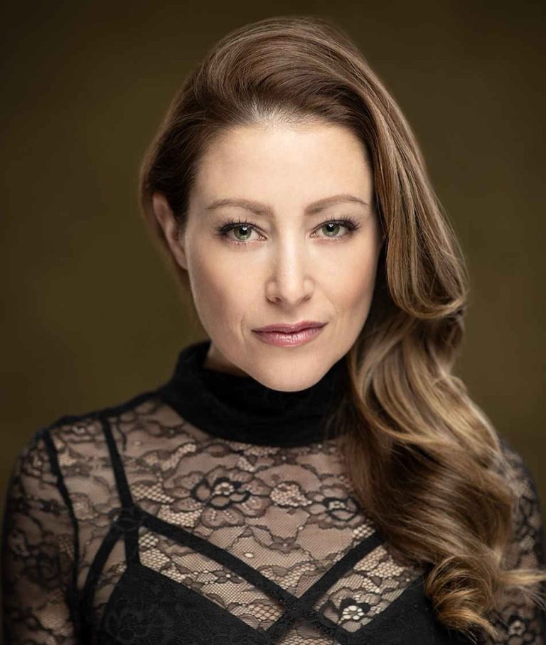 Kate Craven Biography Age, Height, Husband - mrDustBin