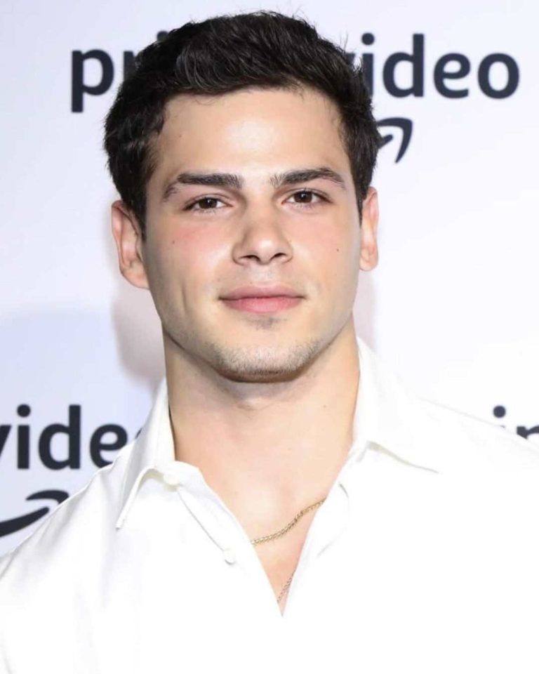 Anthony Timpano Biography, Age, Height, Girlfriend - mrDustBin