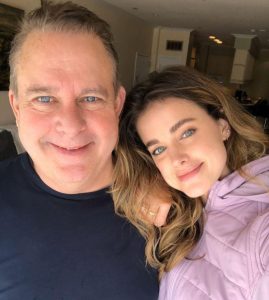 Ashley Newbrough Biography, Age, Height, Hallmark Movies - mrDustBin