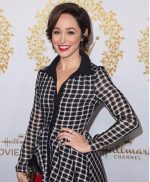 Autumn Reeser Biography, Age, Hallmark Movies - mrDustBin