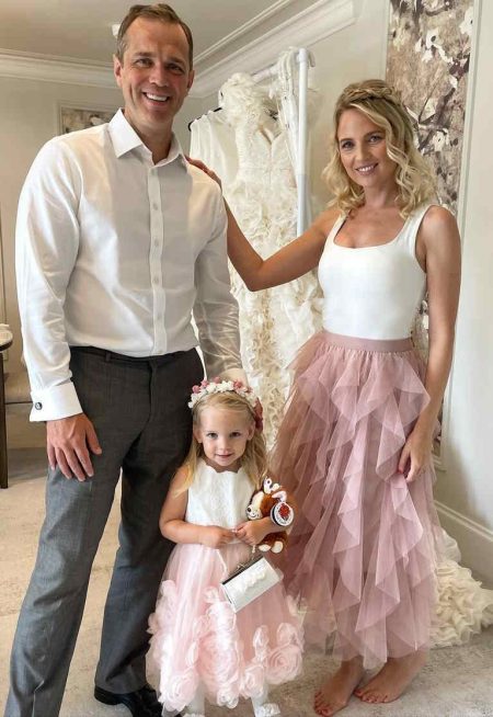 Brooke Burfitt Biography, Age, Height, Husband - mrDustBin