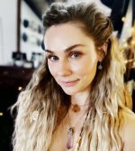 Clare Bowen Biography, Age, Height, Husband - mrDustBin