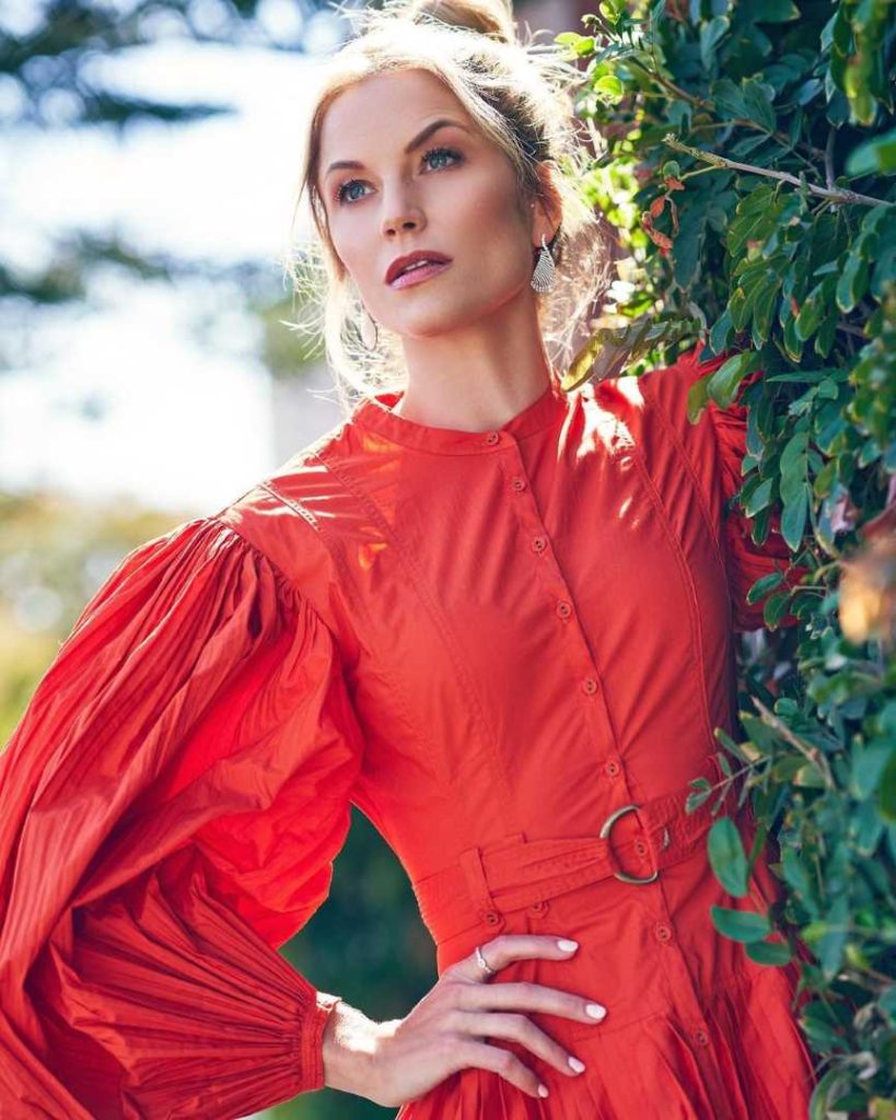 Ellen Hollman Biography, Age, Height, Husband - mrDustBin