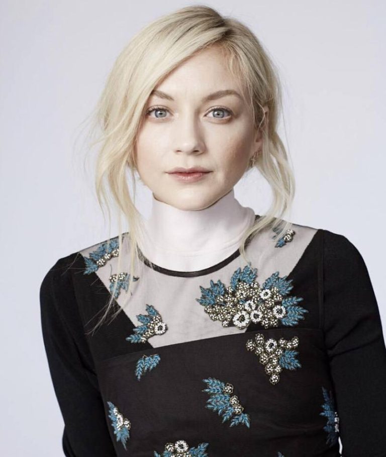 Emily Kinney Biography, Age, Height, Boyfriend - mrDustBin