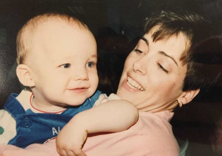 Ian Harding Biography, Age, Height, Weight, Girlfriend - mrDustBin