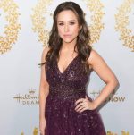 Lacey Chabert Biography, Age, Height, Husband - mrDustBin