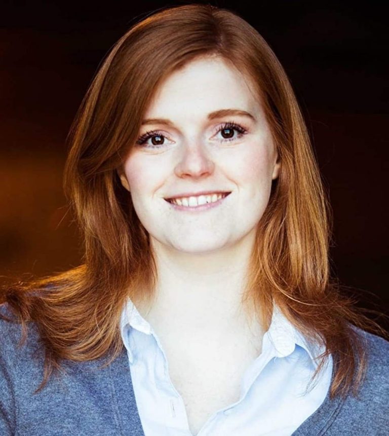 A Suite Holiday Romance Hallmark Movie, Cast - mrDustBin