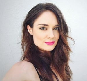 Mallory Jansen Biography, Age, Height, Husband - mrDustBin