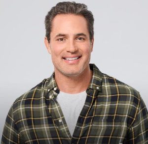 24 Hallmark Male Actors Over 50 Years - mrDustBin