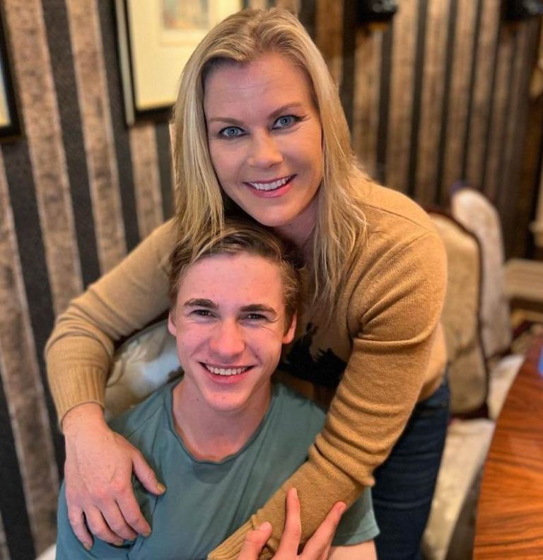 Alison Sweeney Biography, Age, Height, Husband - mrDustBin