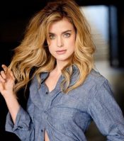 Ashley Newbrough Biography, Age, Height, Hallmark Movies - mrDustBin