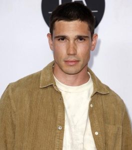 Tanner Novlan Biography, Age, Height, Weight, Girlfriend - mrDustBin