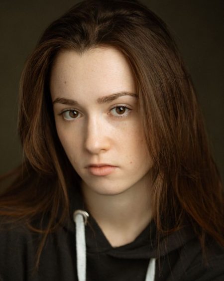 Grace Hogg-Robinson Biography, Age, Height, Boyfriend - mrDustBin