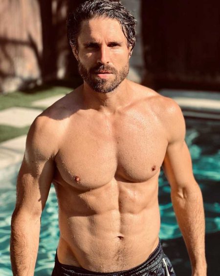 James O'Halloran Biography, Age, Height, Wife - mrDustBin