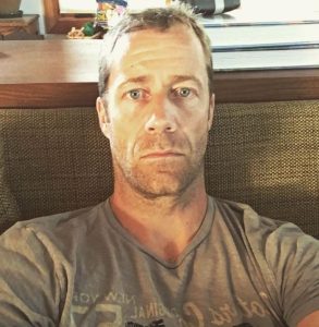Colin Ferguson Biography, Age, Height, Girlfriend - mrDustBin