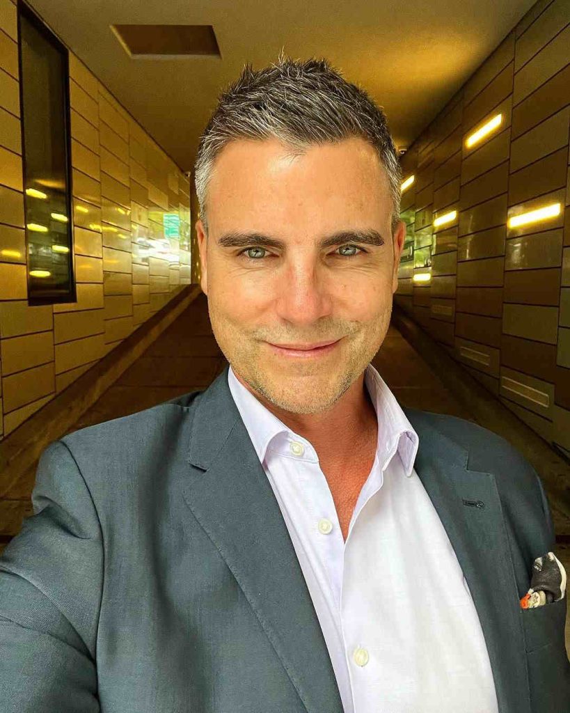 Colin Egglesfield Biography, Age, Height, Girlfriend - mrDustBin