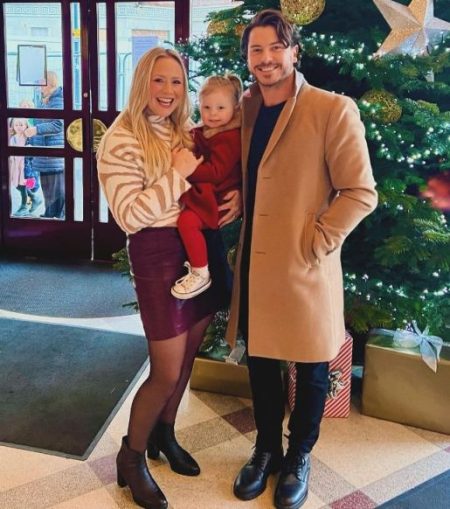 Toby-Alexander Smith Biography, Age, Heigt, Weight, Family - mrDustBin