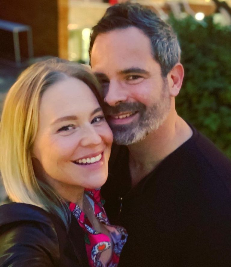 Kristin Booth Biography, Age, Height, Weight, Husband - mrDustBin