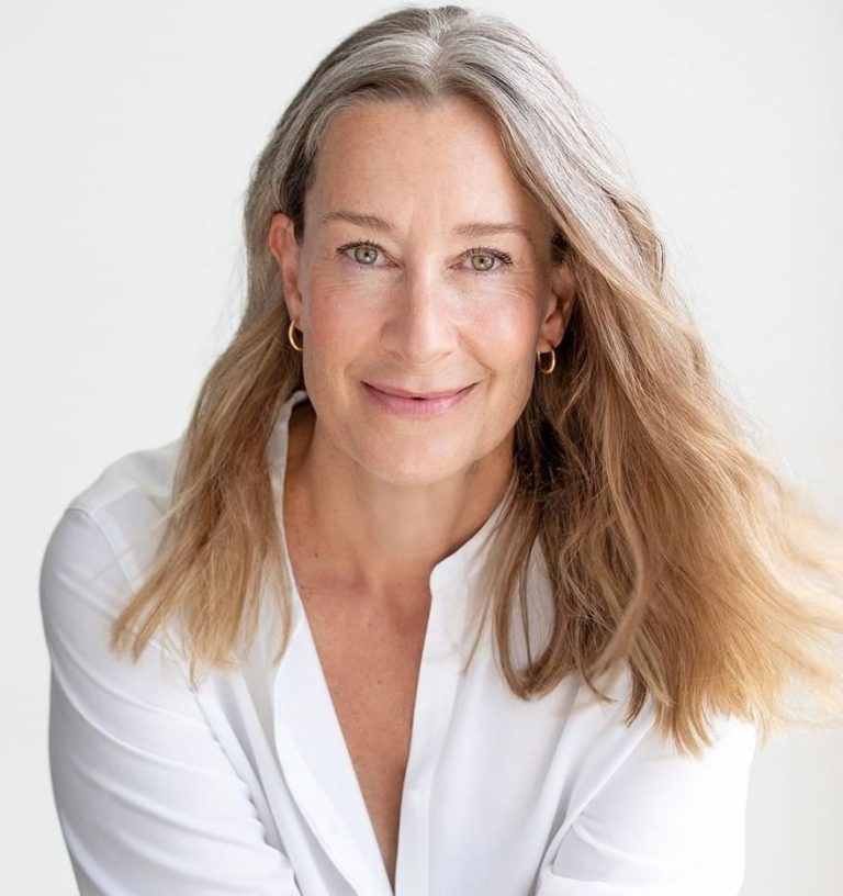 Autumn at Apple Hill Hallmark Movie, Cast - mrDustBin