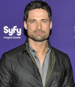 Warren Christie Biography, Age, Height, Weight, Girlfriend - mrDustBin