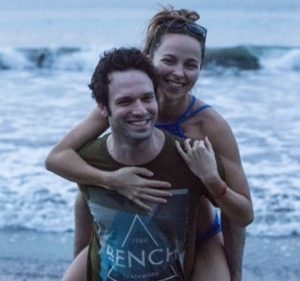 Jake Epstein Biography, Age, Height, Weight, Girlfriend - mrDustBin