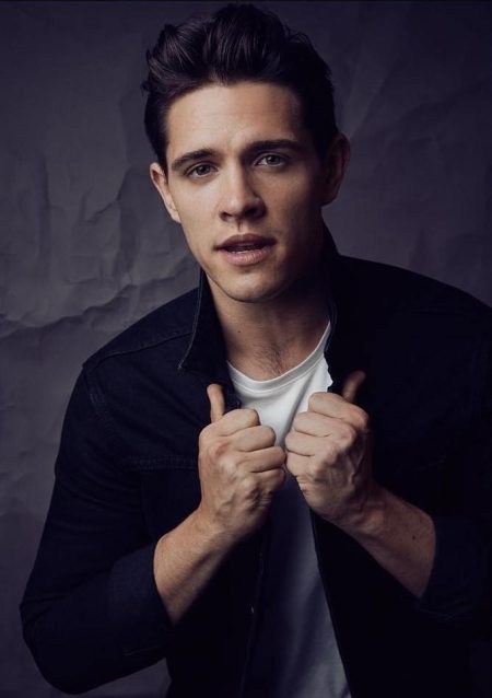 Corey Cott Biography, Age, Height, Girlfriend - mrDustBin