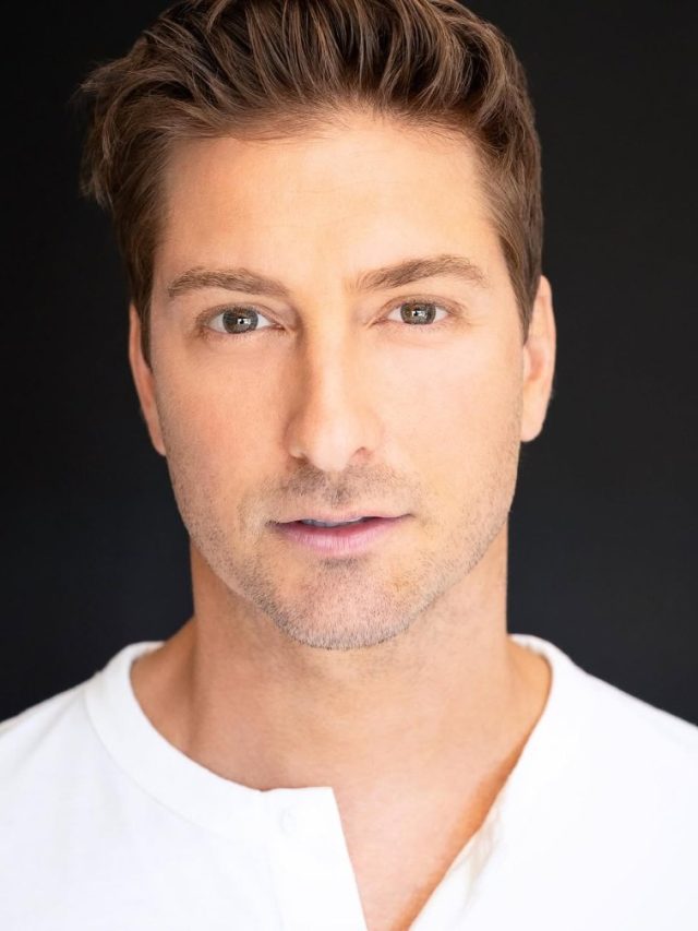 Single on the 25th Hallmark Movie, Cast - mrDustBin